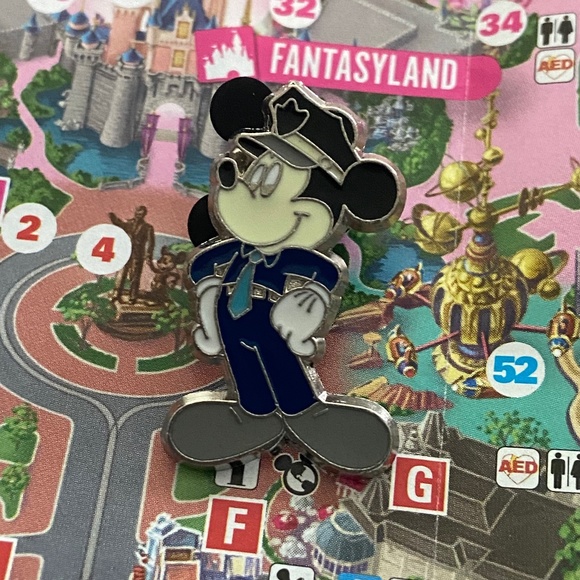 Disney | Accessories | Disney Mickey Mouse Security Police Officer Pin ...